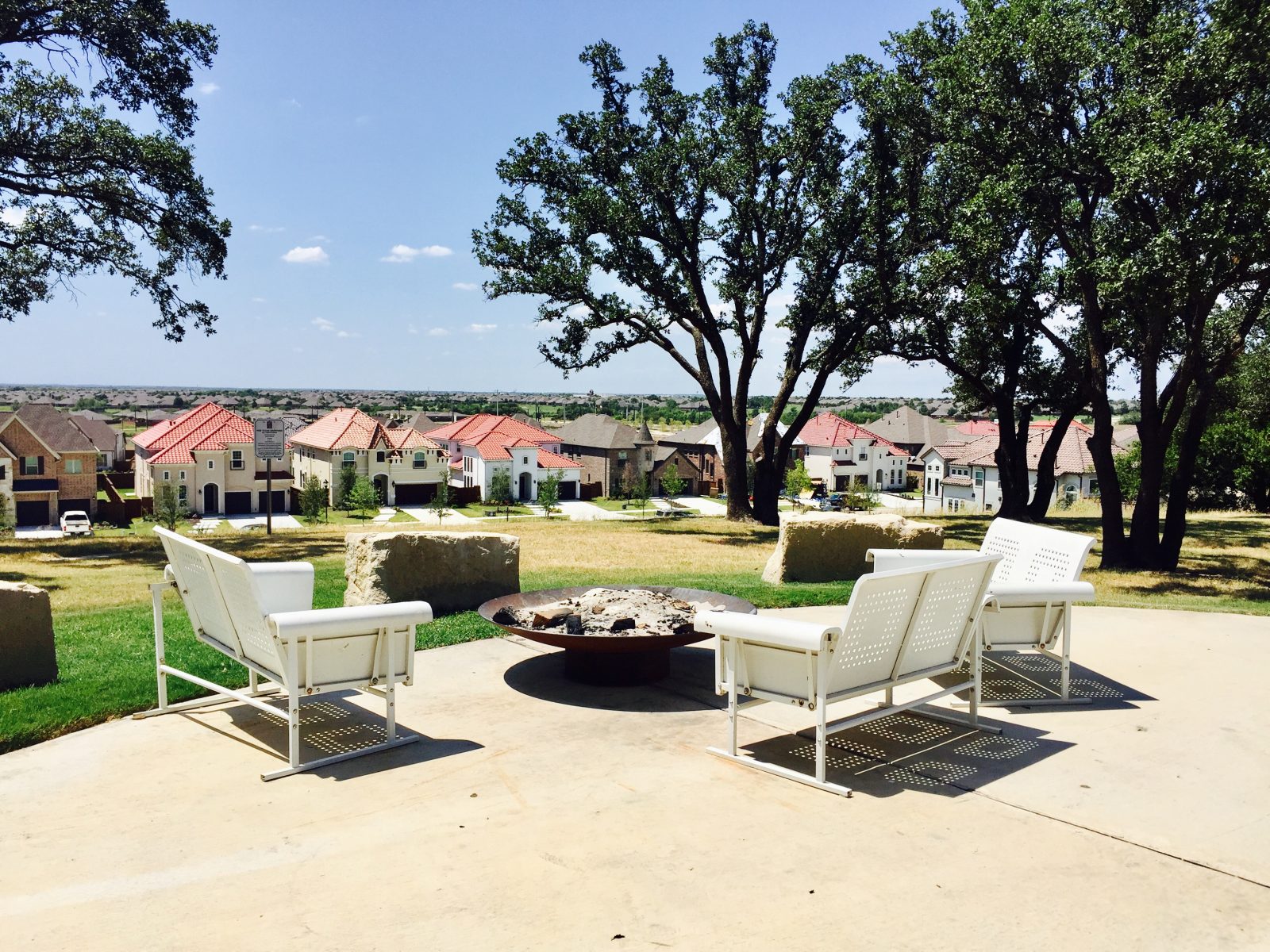 phillips-creek-ranch-frisco-firepit - Leading Edge Realty - Trey and ...