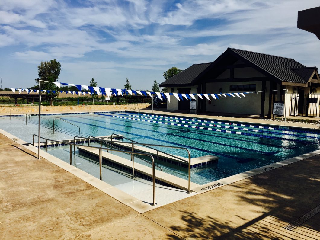 Mustang-Lakes-pool-1 - Leading Edge Realty - Trey and Katie LaQuey RE ...